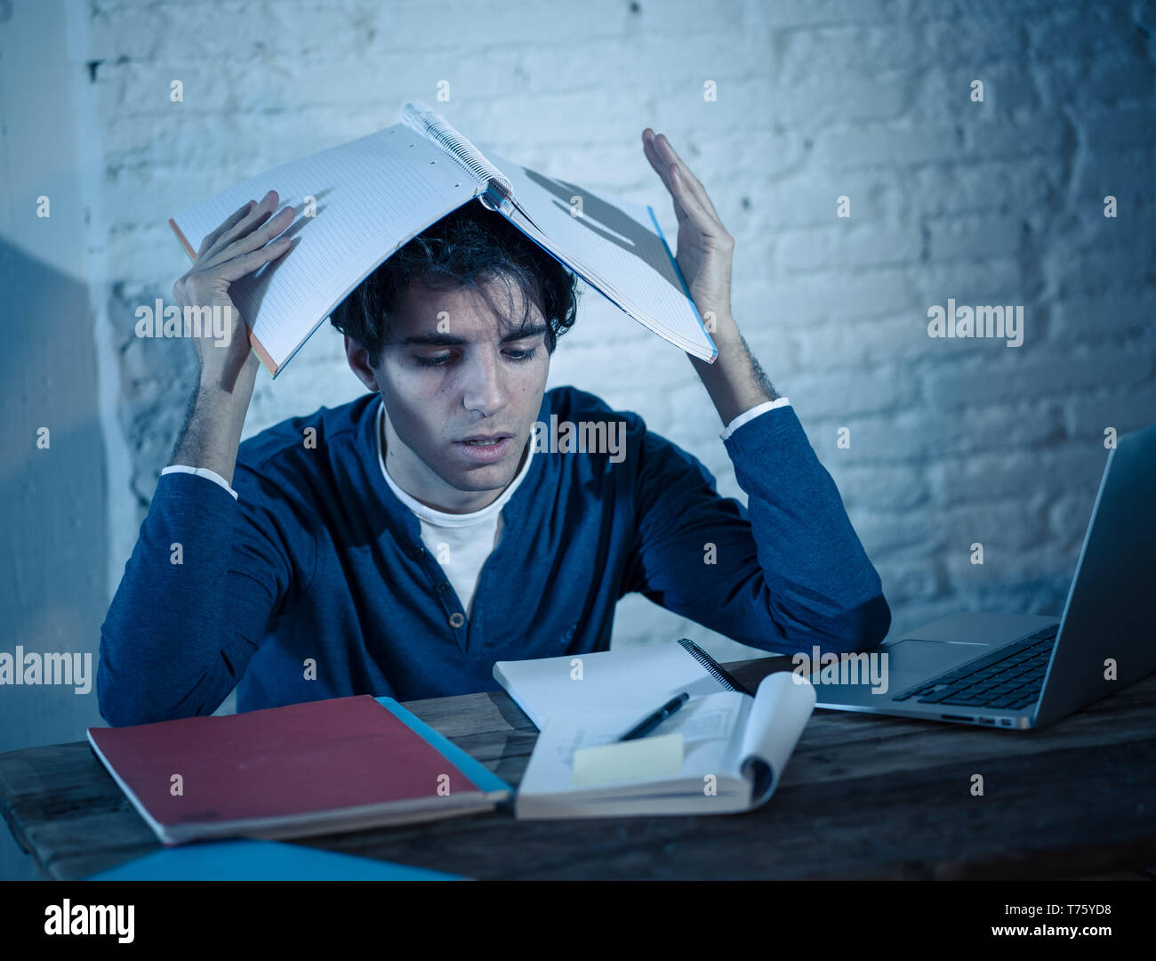 Stress pressure student hi-res stock photography and images - Alamy