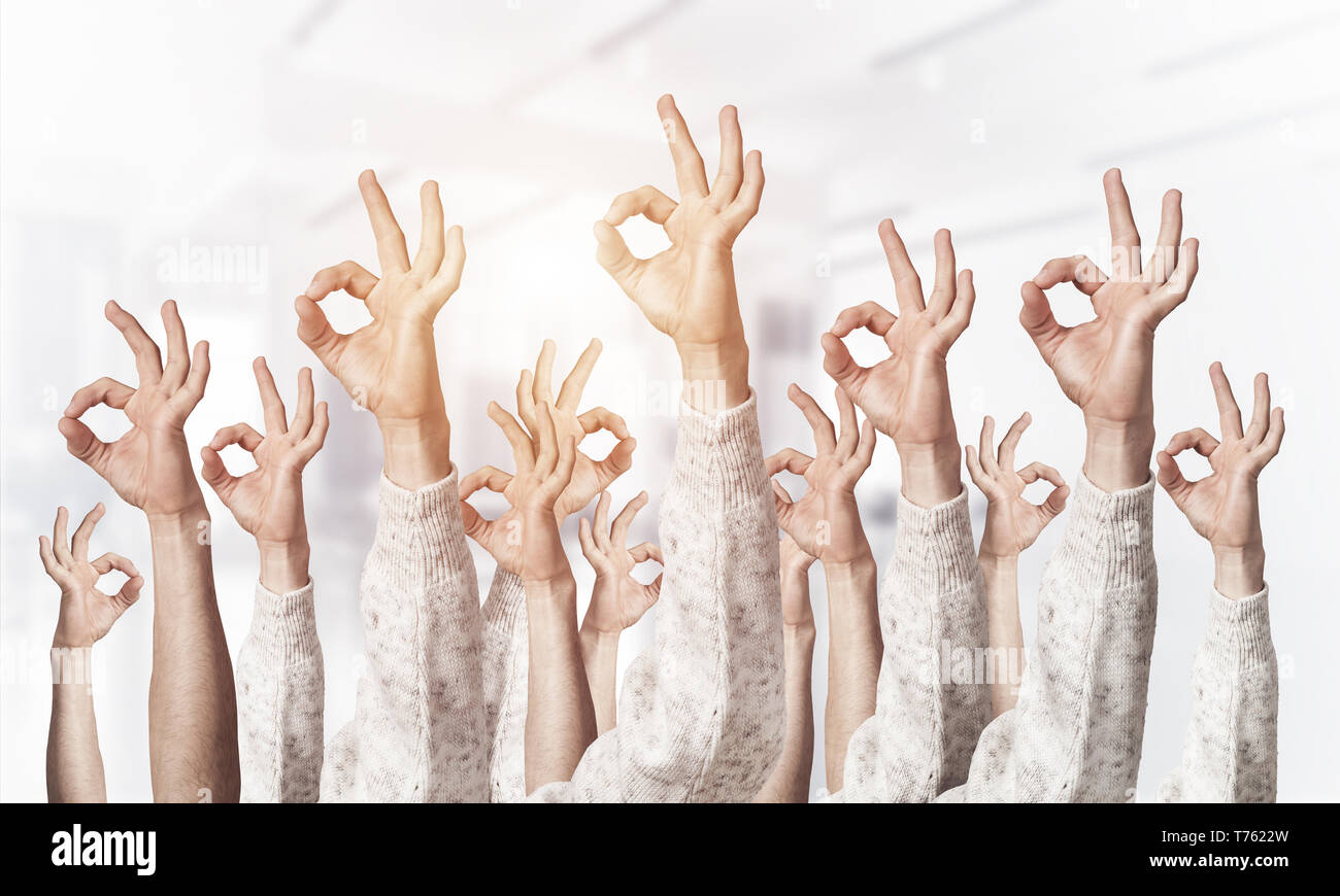 Row man hands showing hi-res stock photography and images - Alamy