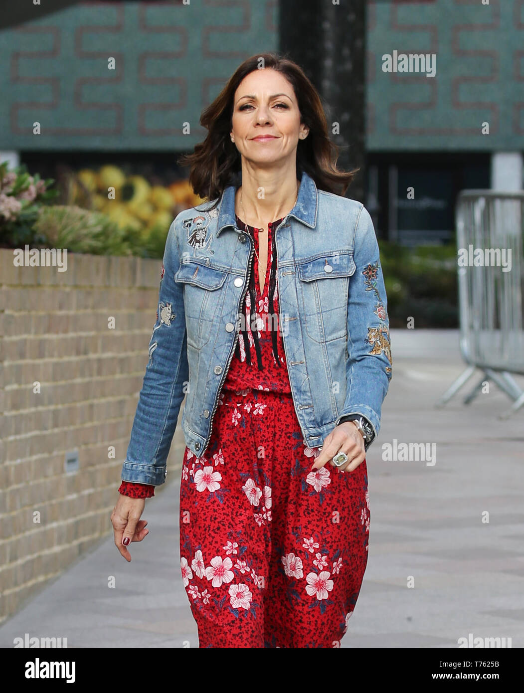 julia-bradbury-outside-itv-studios-featuring-julia-bradbury-where