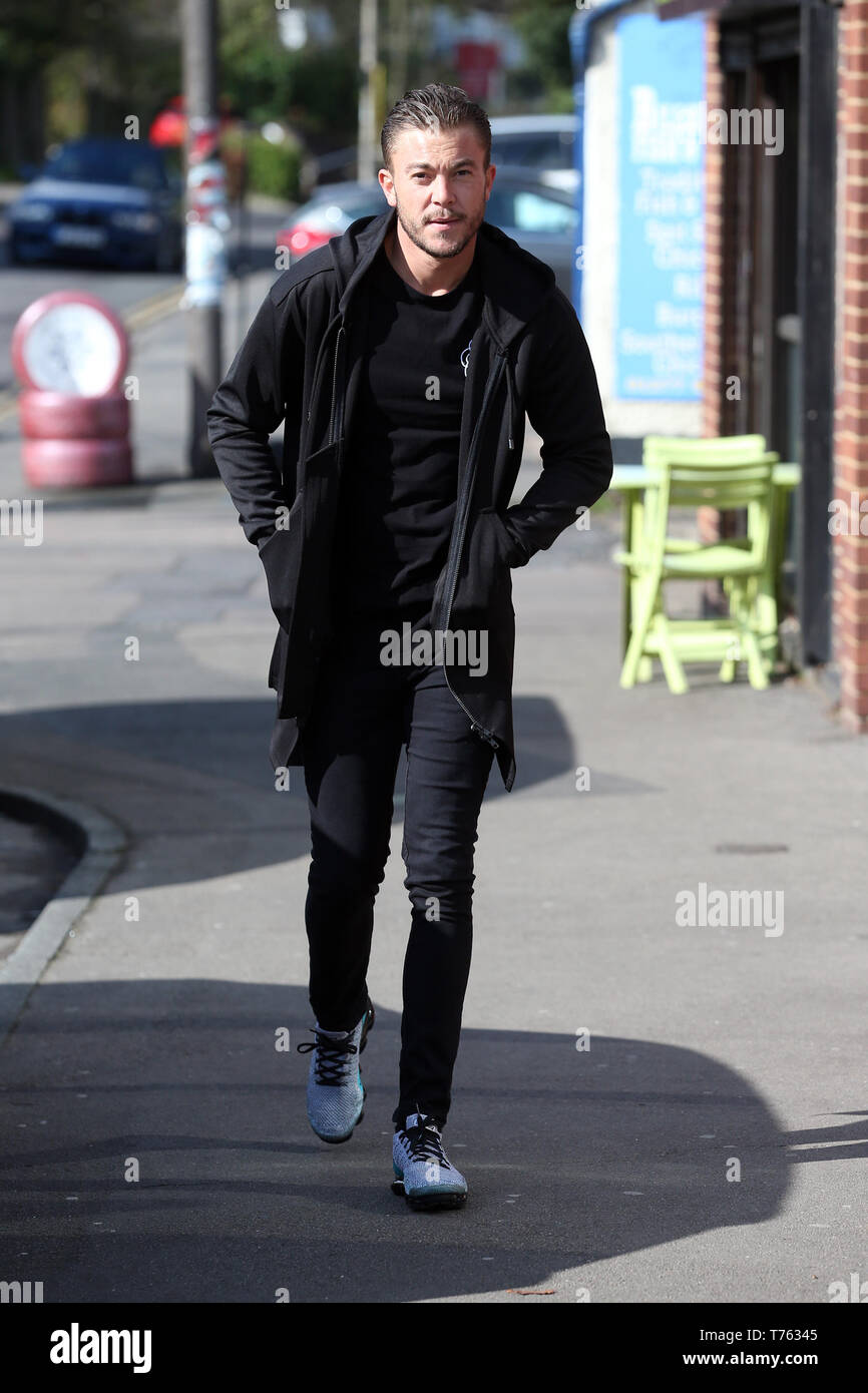 Sam Mucklow and Demi Sims film a scene for the new series of 'TOWIE ...