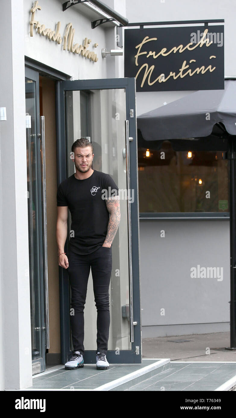 Sam Mucklow and Demi Sims film a scene for the new series of 'TOWIE ...