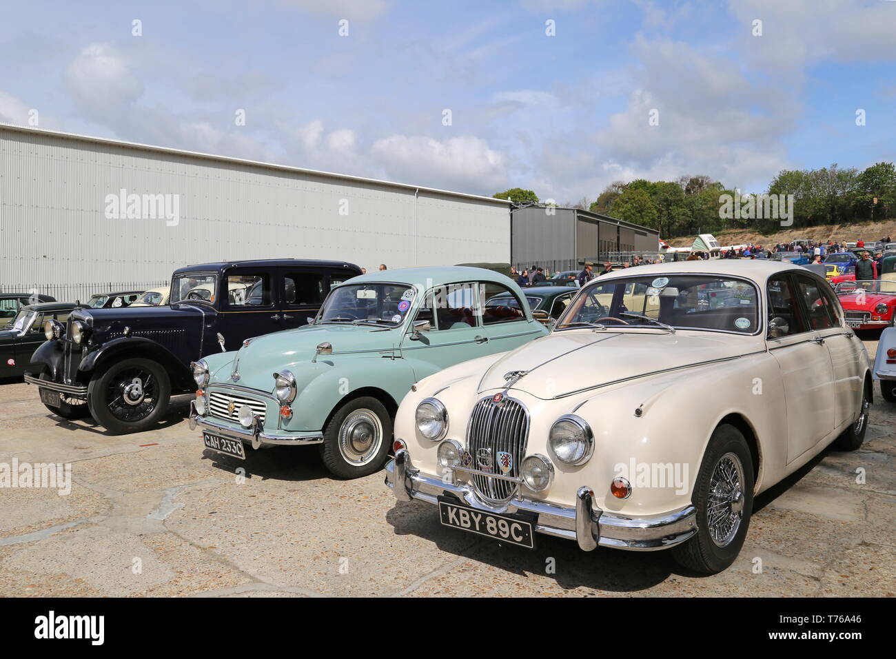 Morris Minor and Jaguar Mk2 (both 1965), British Marques Day, 28 April ...