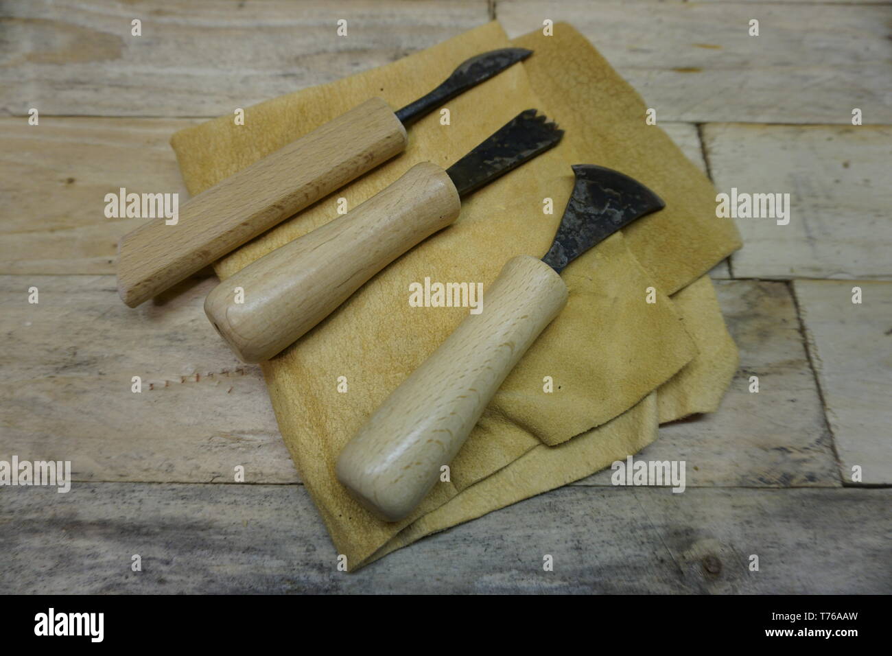 anglo saxon and viking leather working tools reconstructed by daegrad ...