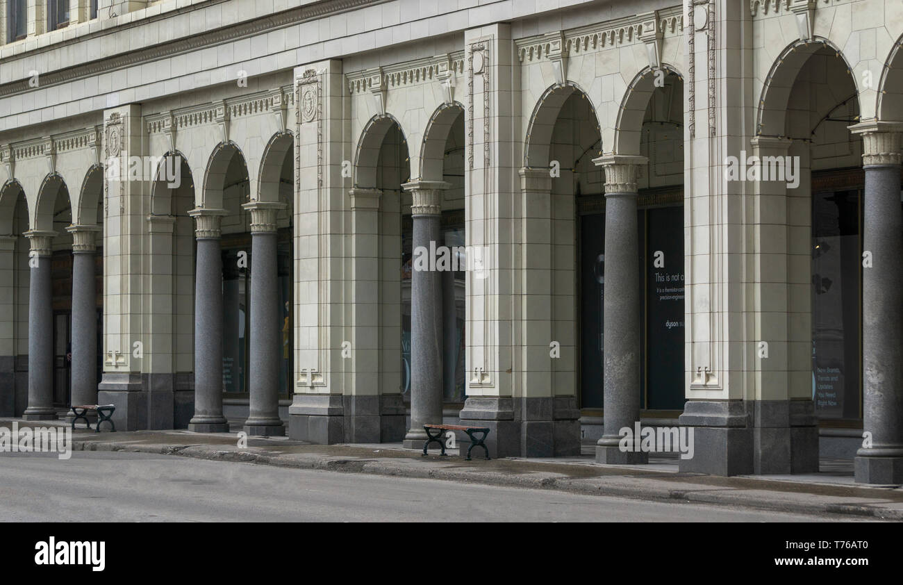 Hudsons bay store hi-res stock photography and images - Alamy