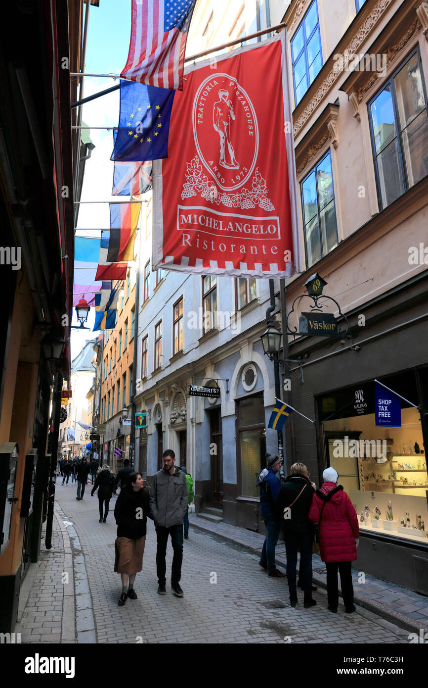 Shops in the gamla stan hi-res stock photography and images - Alamy