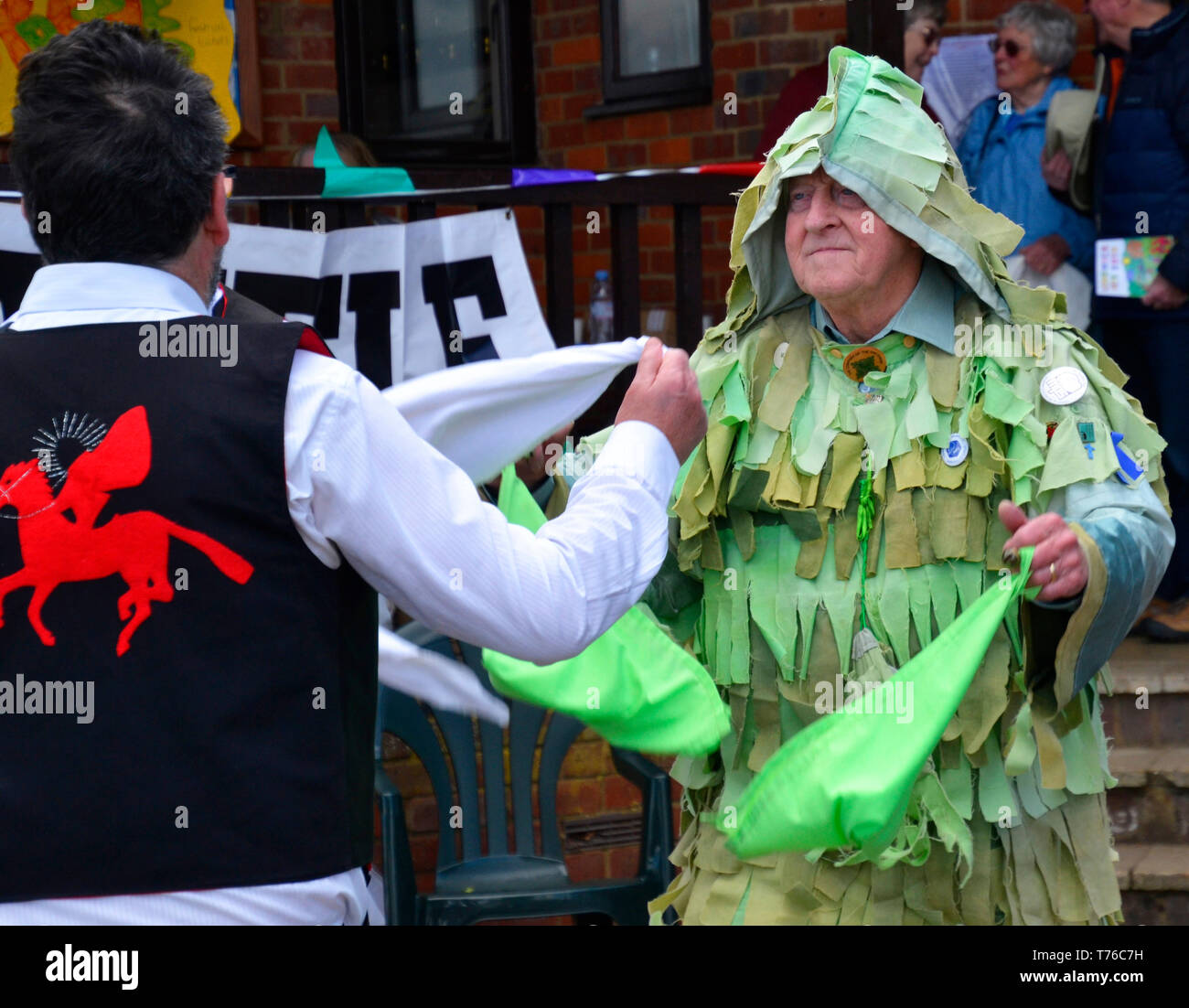 The Towersey and 3 Horseshoes Morris Dancers performing at Longwick ...
