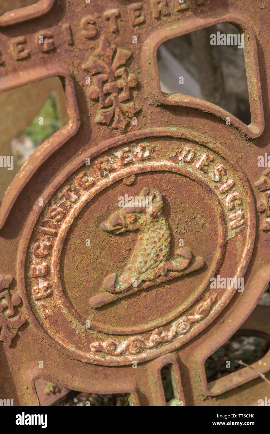 Rusting metal of an old Victorian clothes mangle Stock Photo - Alamy