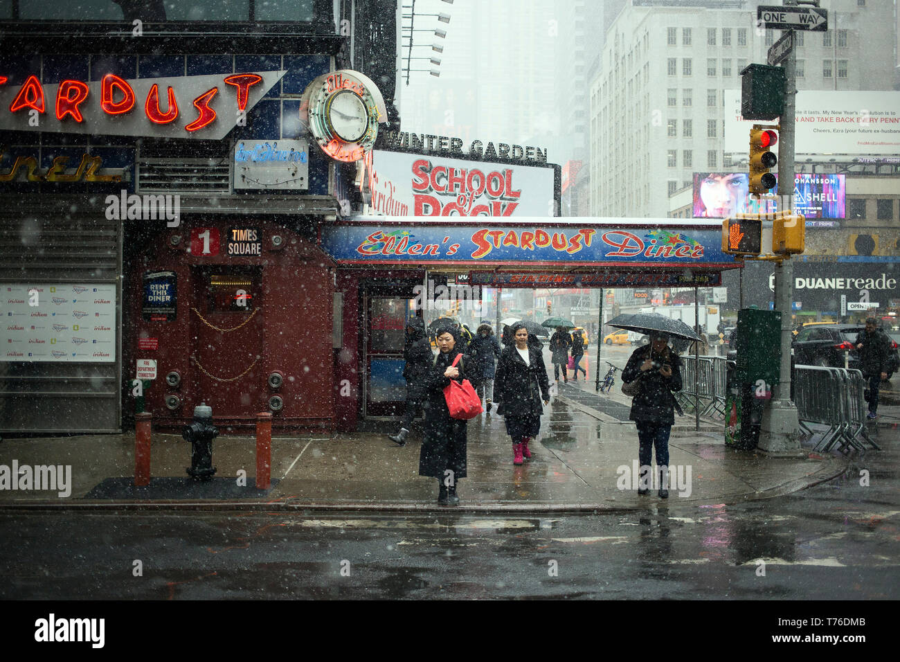 The Bean cafe and restaurant facade in Manhattan, NY Stock Photo - Alamy