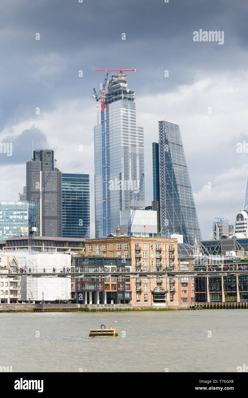 Street skyline london storm hi-res stock photography and images - Alamy