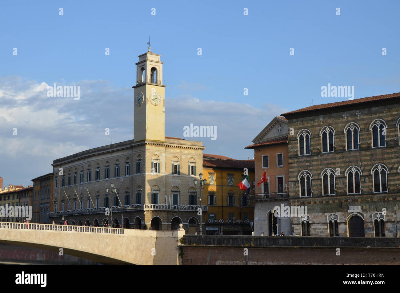 Arno river, Ponte di Mezzo bridge in Pisa Stock Photo - Alamy