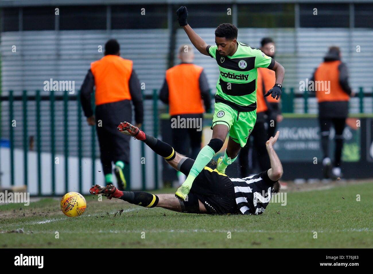 Leaping pro hi-res stock photography and images - Alamy