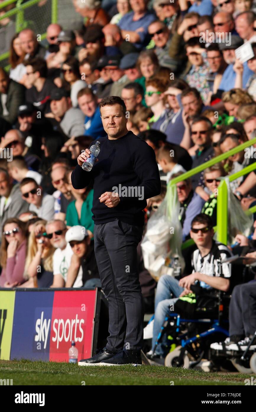 Milton keynes dons manager hi-res stock photography and images - Alamy