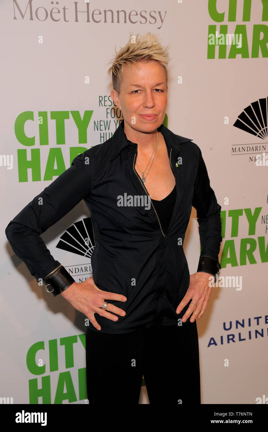 NEW YORK, NY - APRIL 30: Chef Elizabeth Falkner attends City Harvest ...