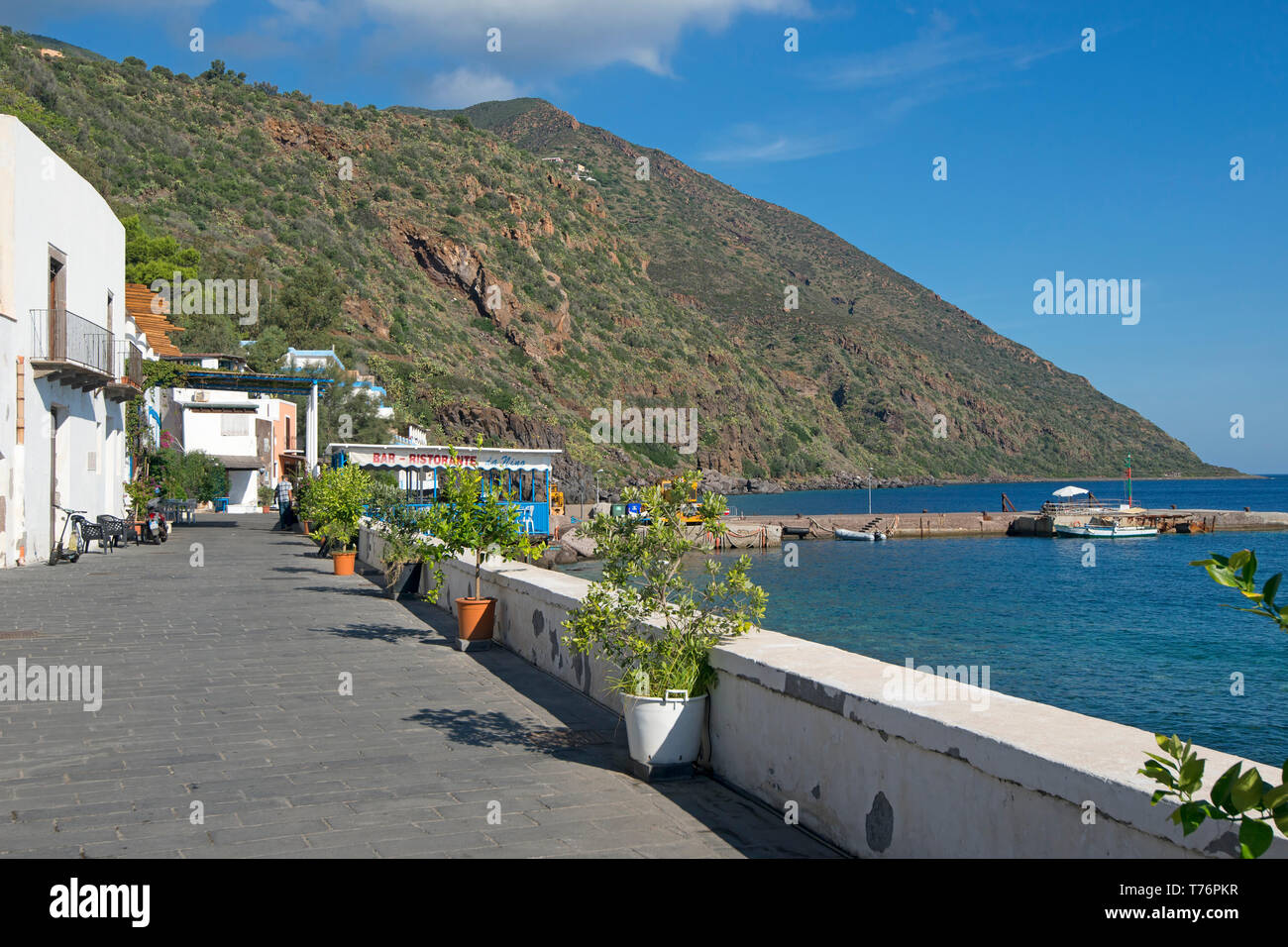 Aeolian islands island hi-res stock photography and images - Alamy