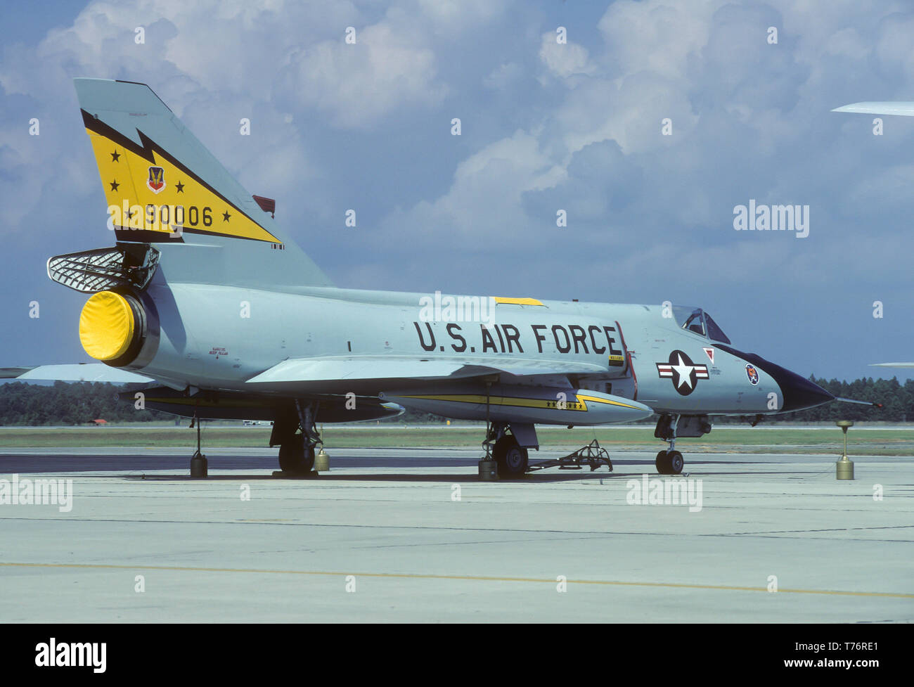 F-106 Delta Dart 59-0006 5th FIS Tyndall AFB 17/10/80 Stock Photo - Alamy