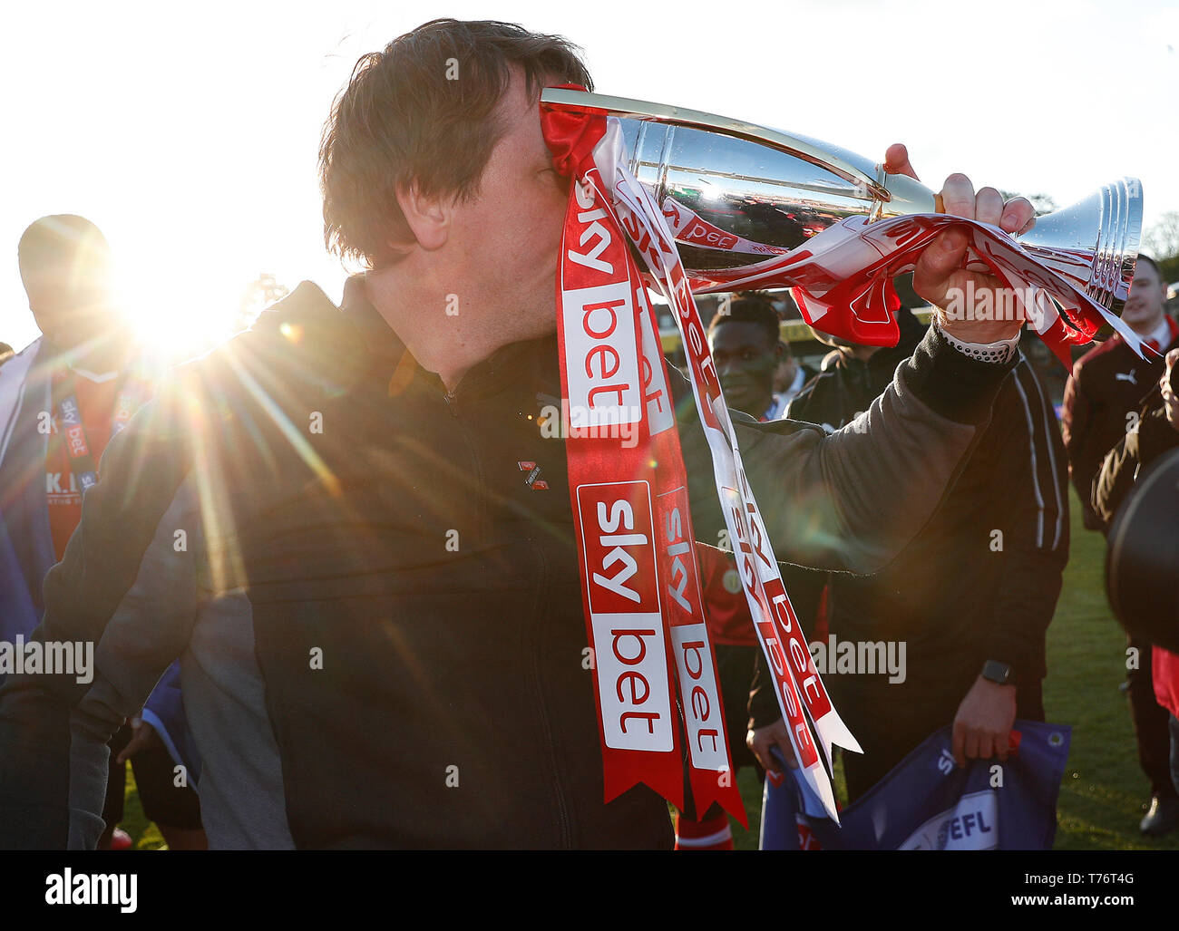 Barnsleys manager daniel stendel celebrates promotion hi-res stock ...