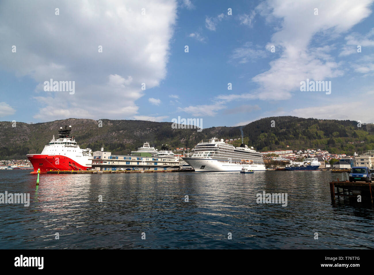 Cruise ship Viking Sea, and offshore supply vessel Siem Ruby at Skolten ...