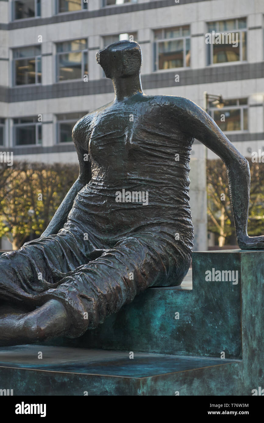 Henry Moore sculpture of a draped woman, Old Flo Stock Photo - Alamy