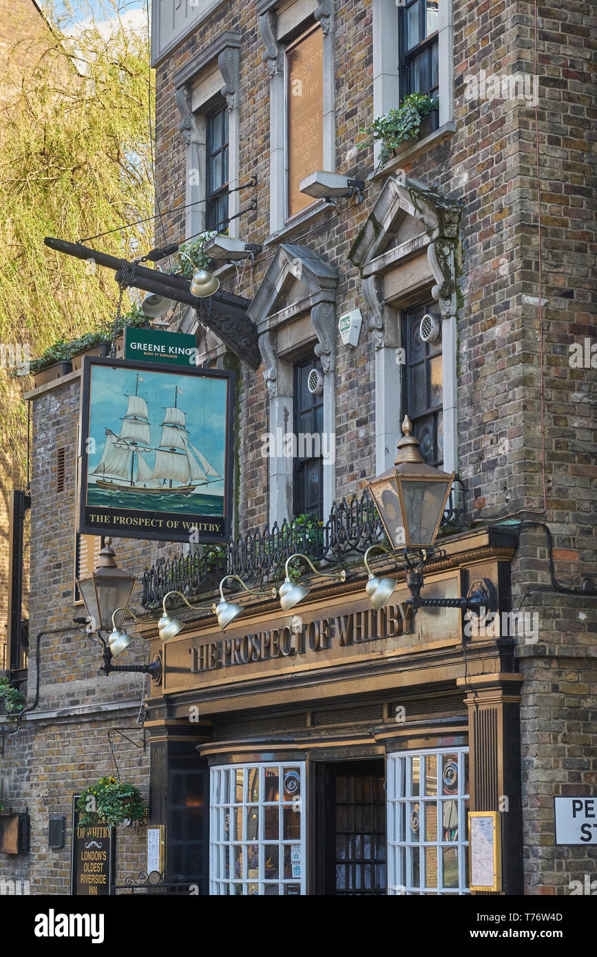 Prospect of whitby pub hi-res stock photography and images - Alamy