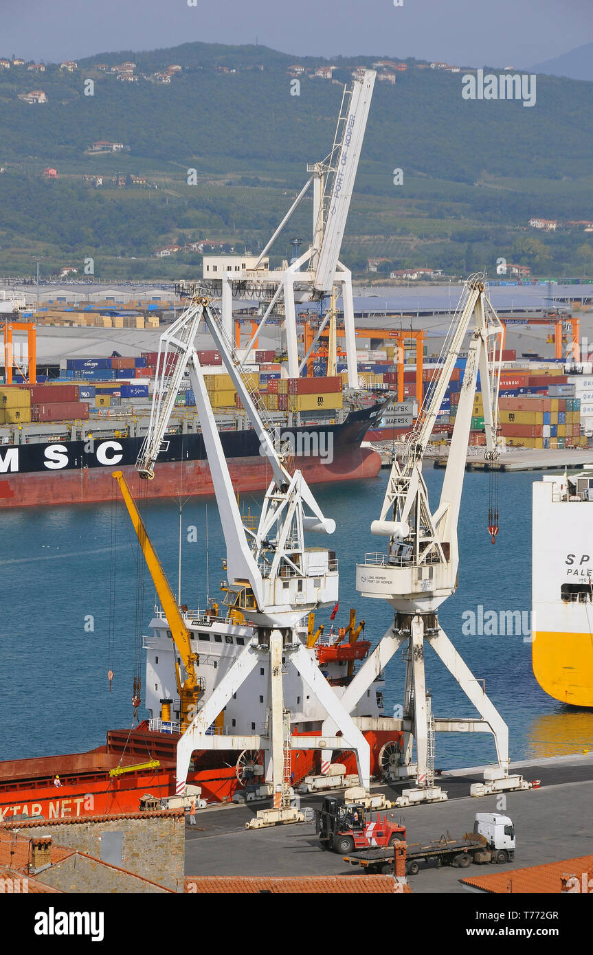 cargo port, Luka Koper, Slovenia, teherkikötő Stock Photo - Alamy