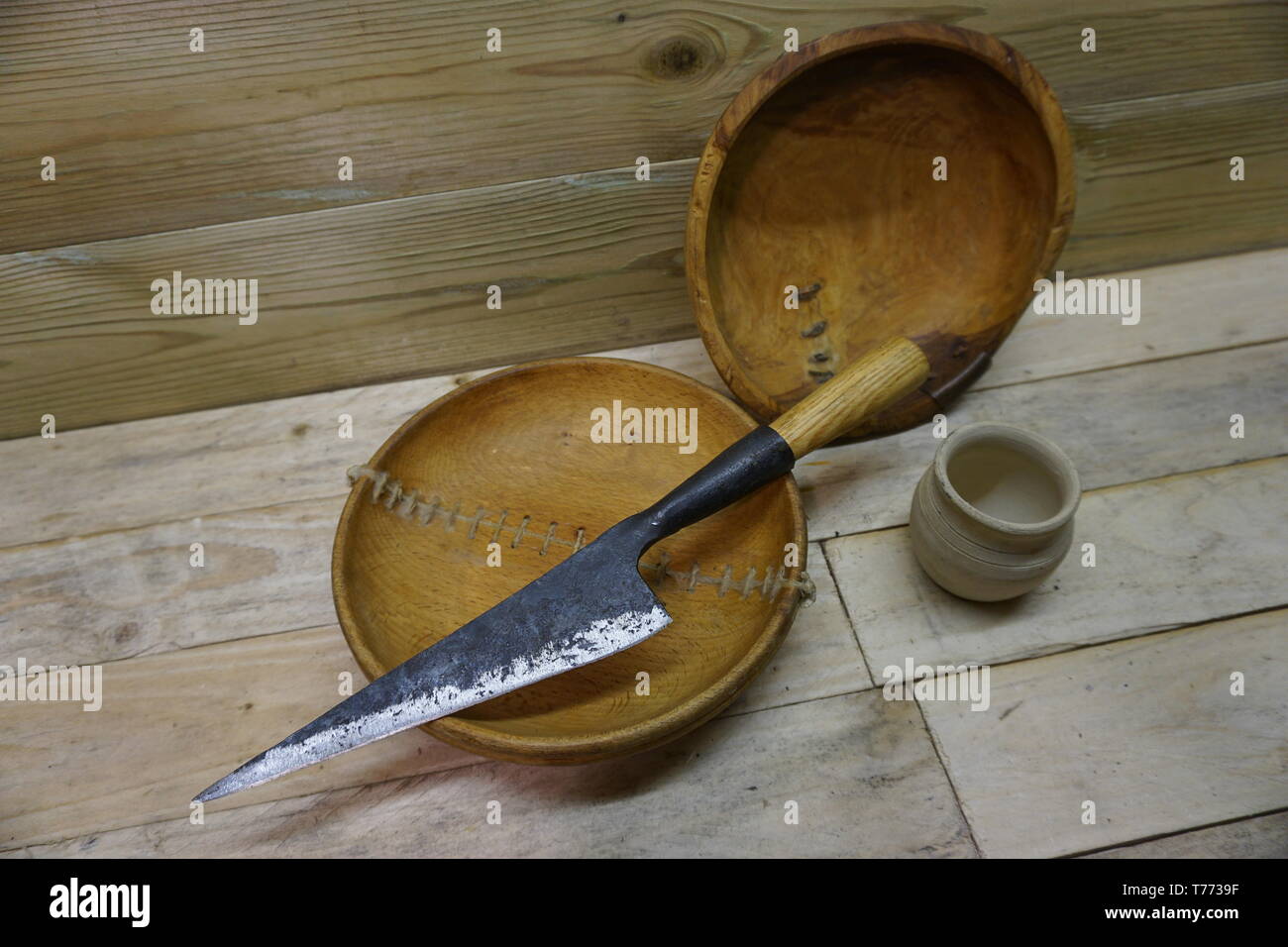 Reconstruction of an anglo saxon house hi-res stock photography and ...