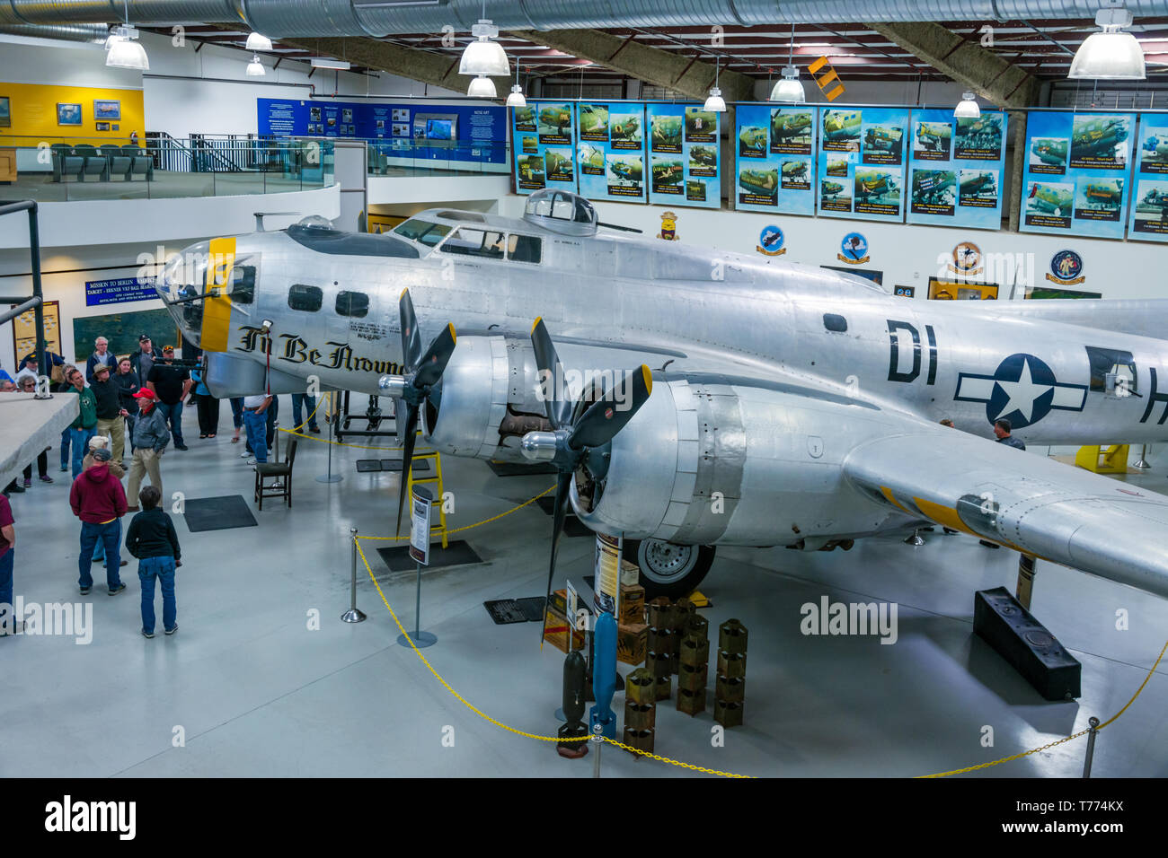 B-17 Flying Fortress Stock Photo - Alamy