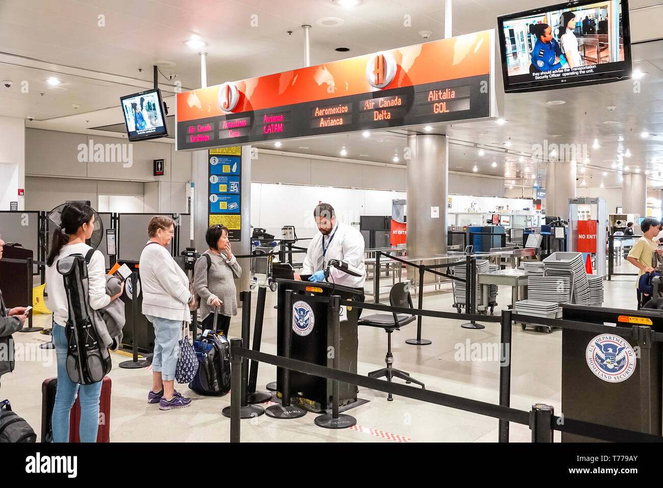 Airport Security Checkpoint Usa High Resolution Stock Photography and ...