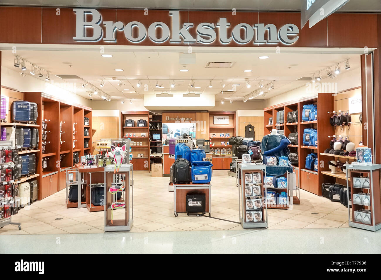 Brookstone retail store hi-res stock photography and images - Alamy