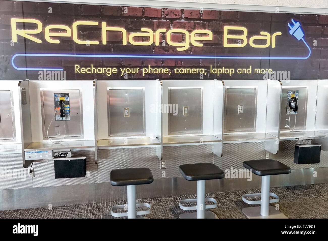 Recharge hi-res stock photography and images - Alamy