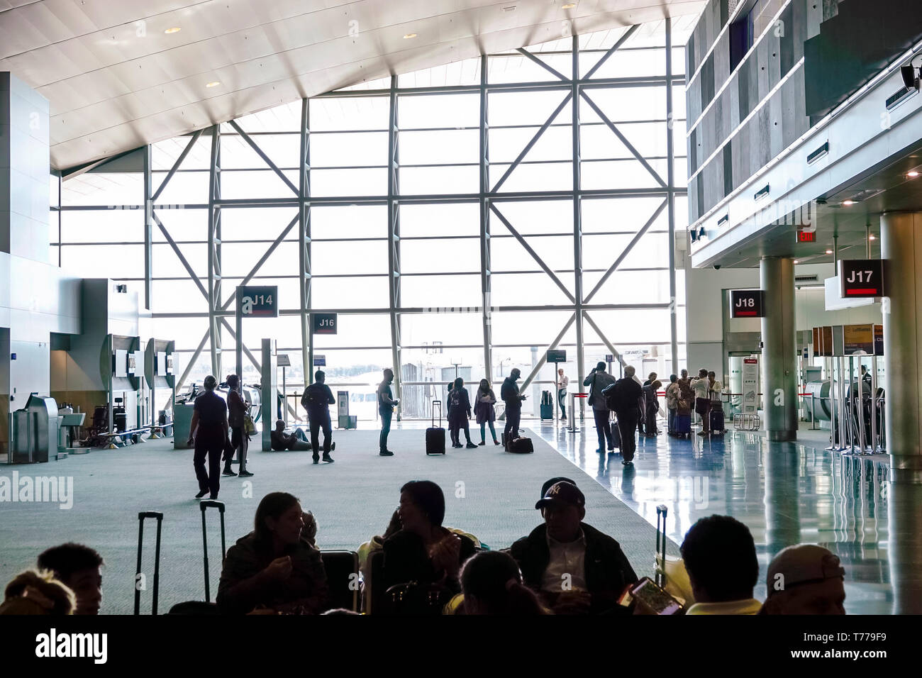 International Airport Mia High Resolution Stock Photography and Images ...