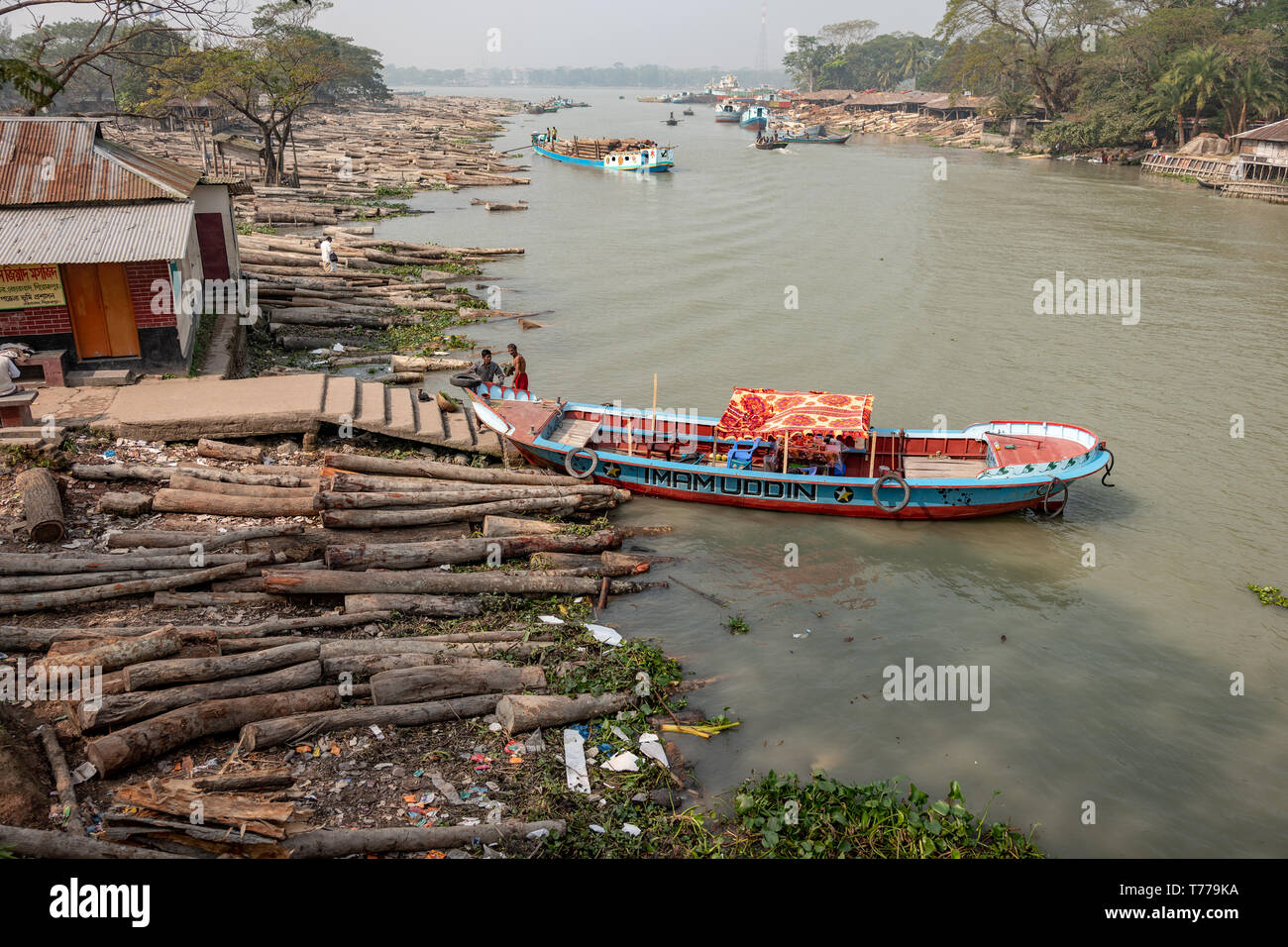 Barisal district hi-res stock photography and images - Alamy