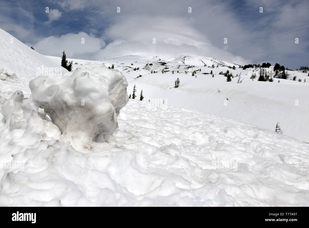 Snow covered terrain on Mount Hood, a volcano in the Cascade Mountains ...
