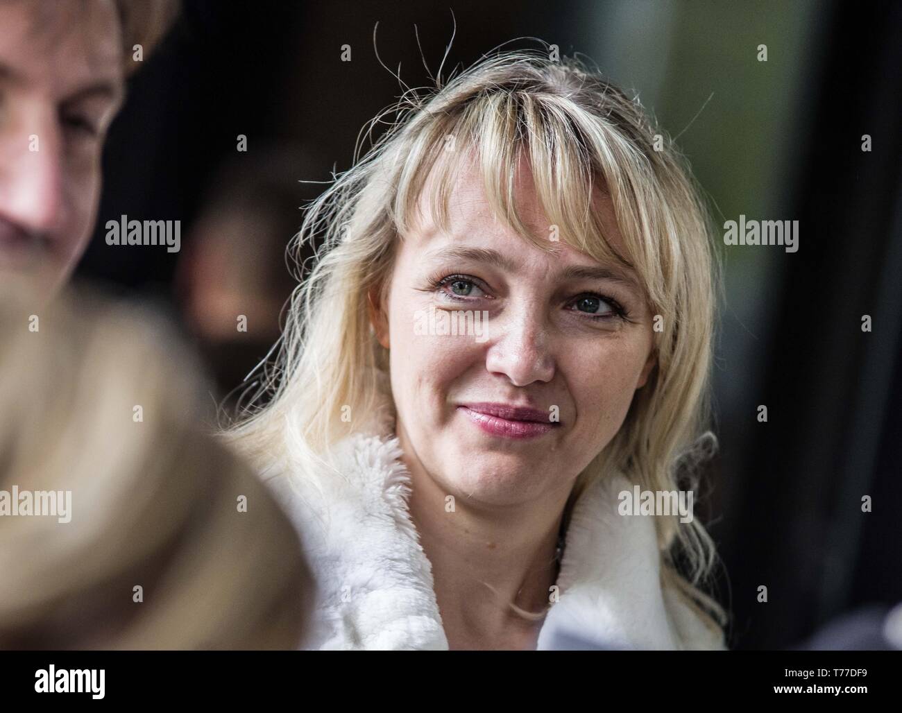 Die flgel hi-res stock photography and images - Alamy