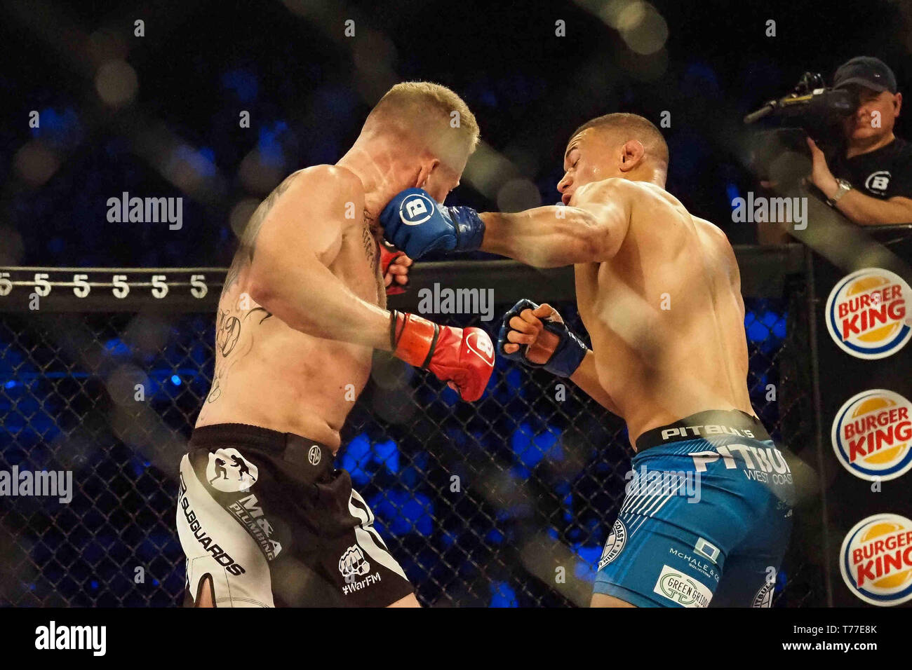 Birmingham, UK. 4th May 2019. Ashley Reece defeats Craig Turner via ...