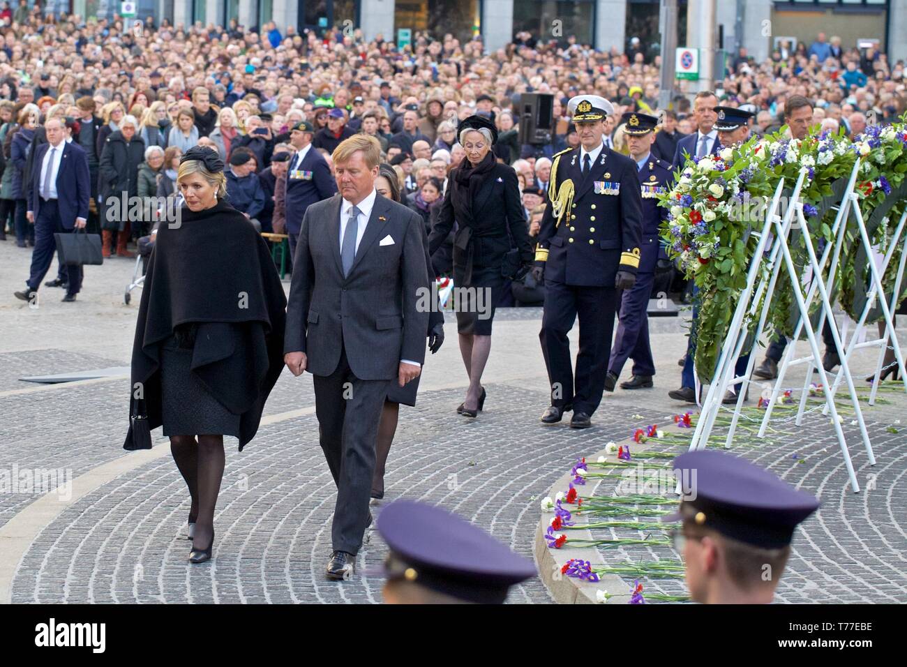 Amsterdam, Netherlands. 4th May, 2019. Dutch King Willem-Alexander (R ...