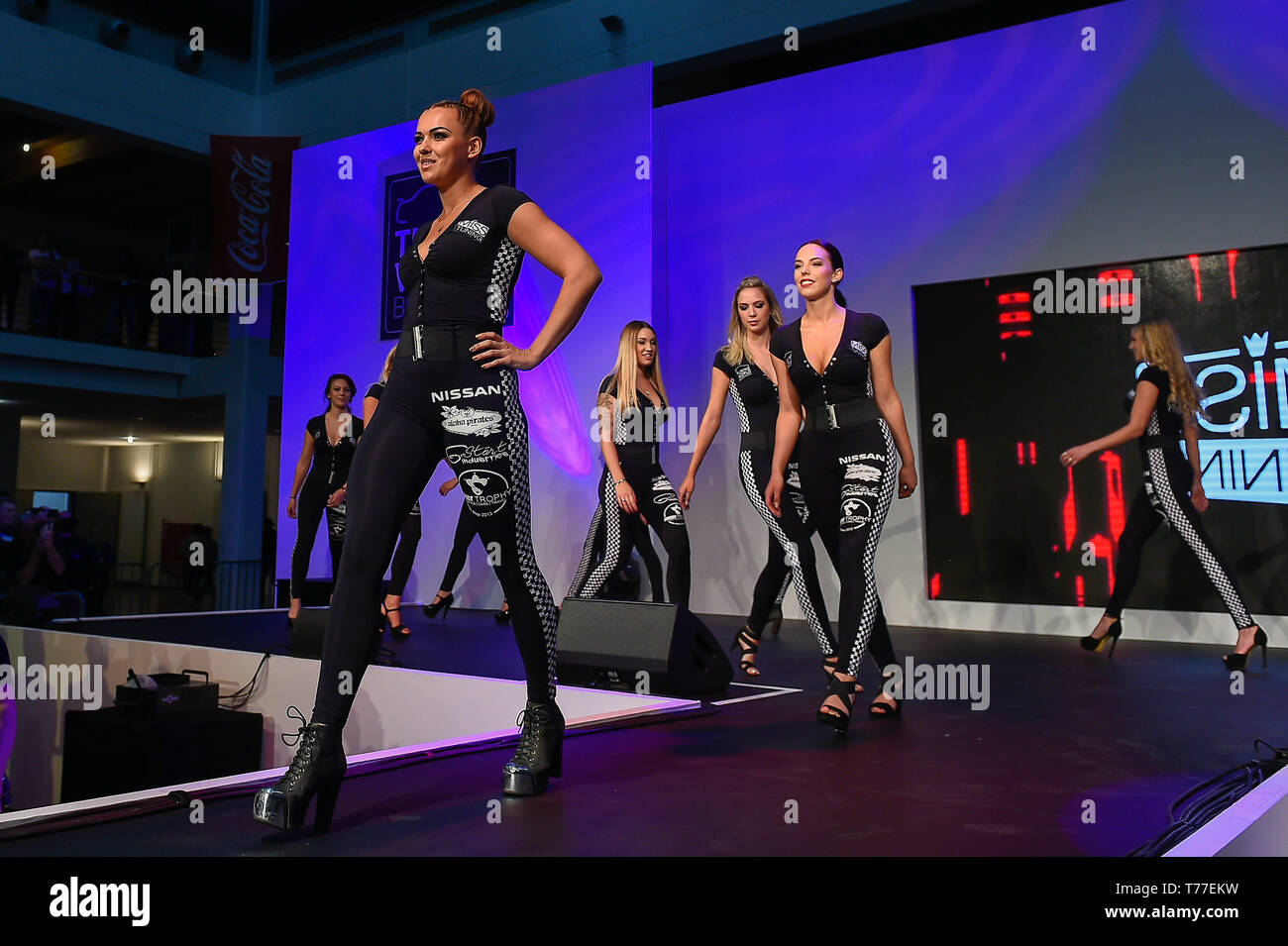Miss tuning hi-res stock photography and images - Alamy