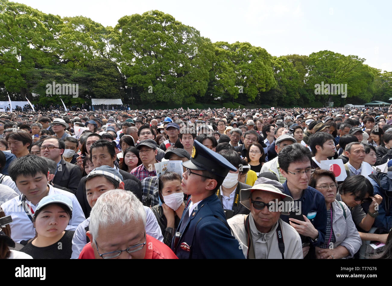 Tokyo, Japan. 4th May, 2019. Tens of thousands of Japanese well-wishers ...