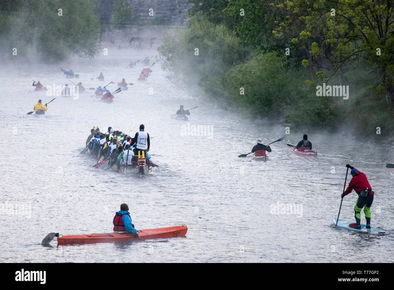 Hann, Germany. 05th May, 2019. Participants of the Wesermarathon ride ...