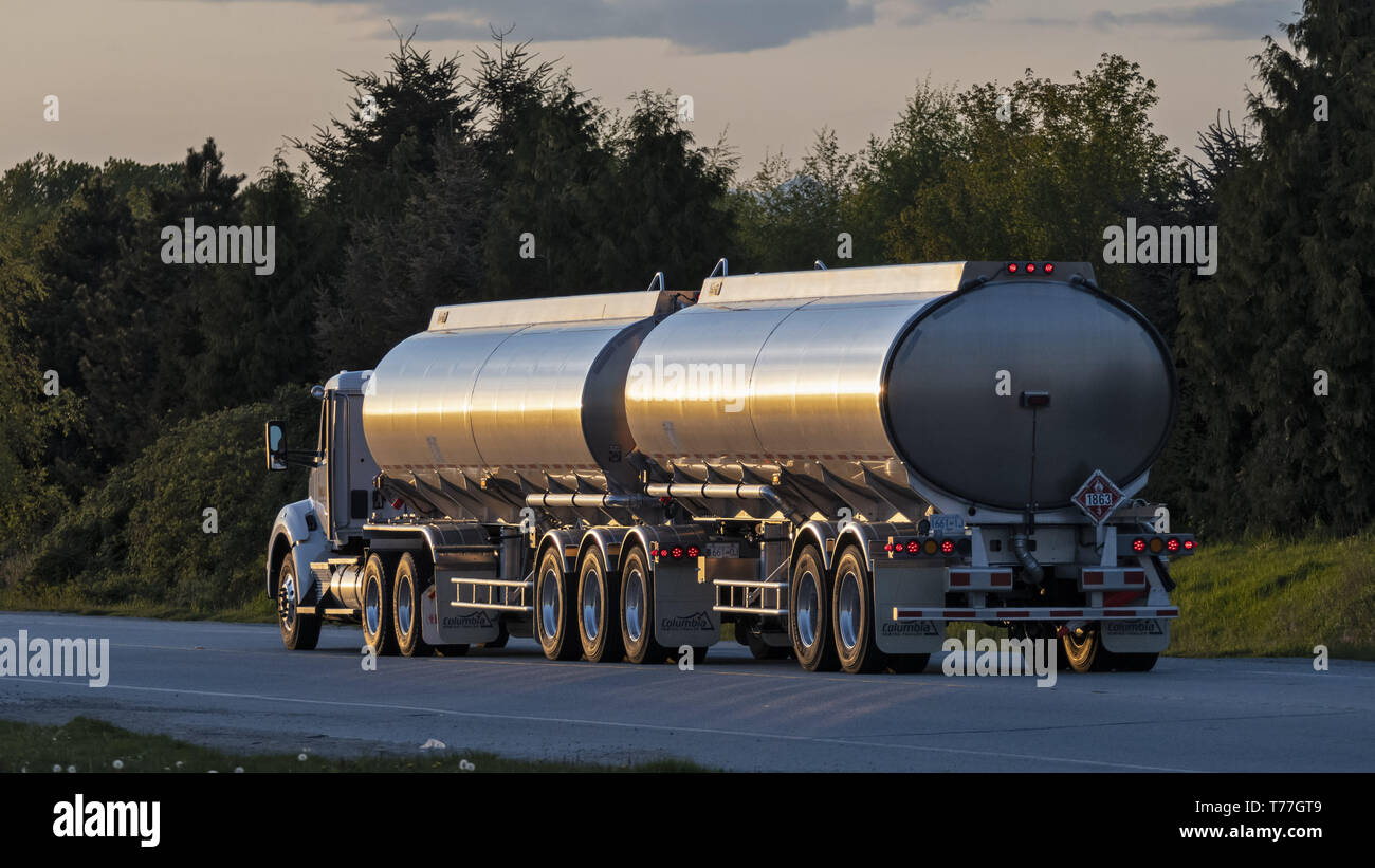Semi Tanker High Resolution Stock Photography and Images - Alamy