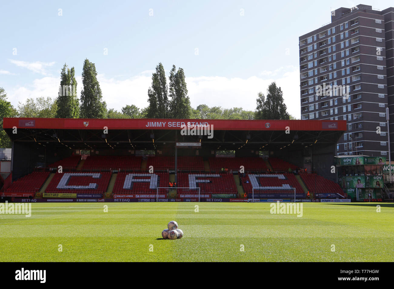 Seed stand hi-res stock photography and images - Alamy