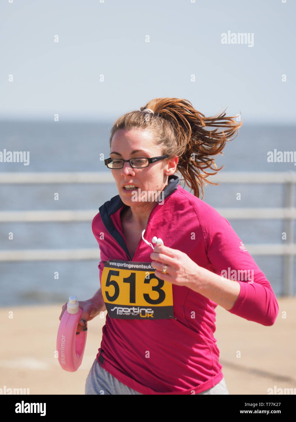 Sheerness, Kent, UK. 5th May 2019. Sheppey Island Run: 500 competitors ...