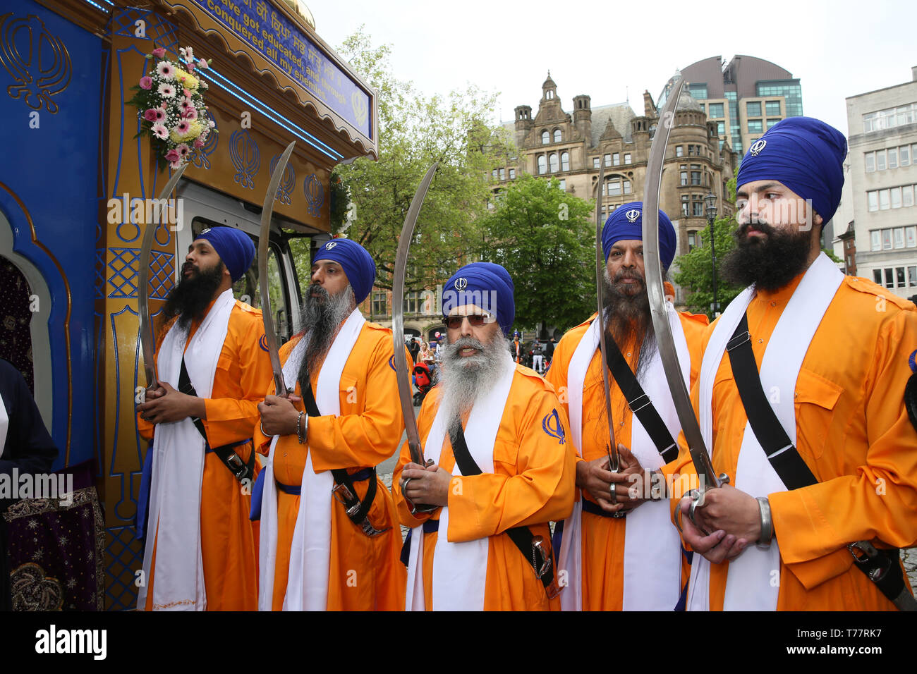 Manchester, UK. 5th May 2019. Hundreds of Sikhs celebrate the religious ...
