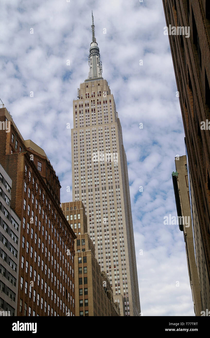 Worlds tallest buildings hi-res stock photography and images - Alamy