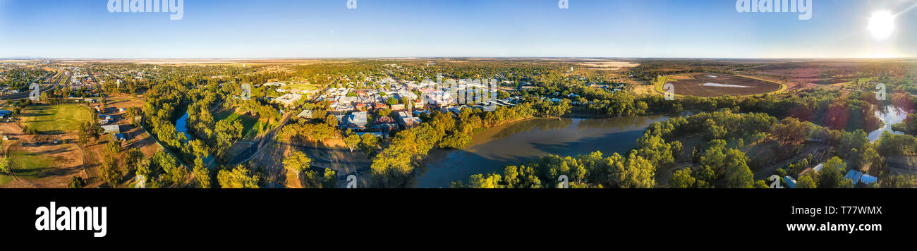 Moree town centre on Gwydir river shores in Narrabri shire - the centre ...