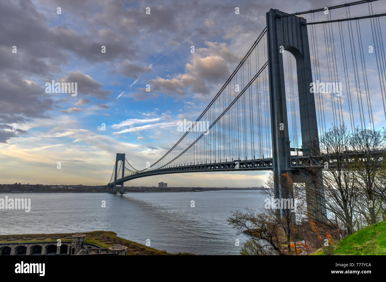 View of the Verrazano Narrows Bridge from Staten Island onto Brooklyn ...