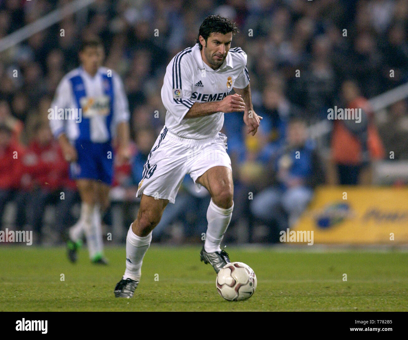 Luis figo real madrid barcelona hi-res stock photography and images - Alamy