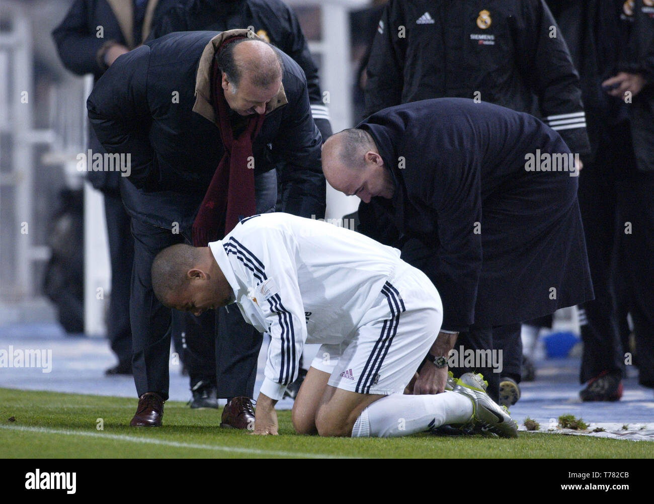 Ronaldo (rma) injured hi-res stock photography and images - Alamy