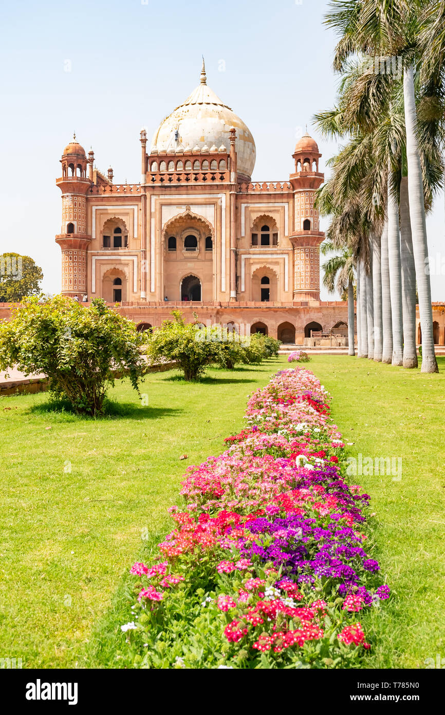 Beautiful Tombs 10 Of The Most Beautiful Tombs In The World
