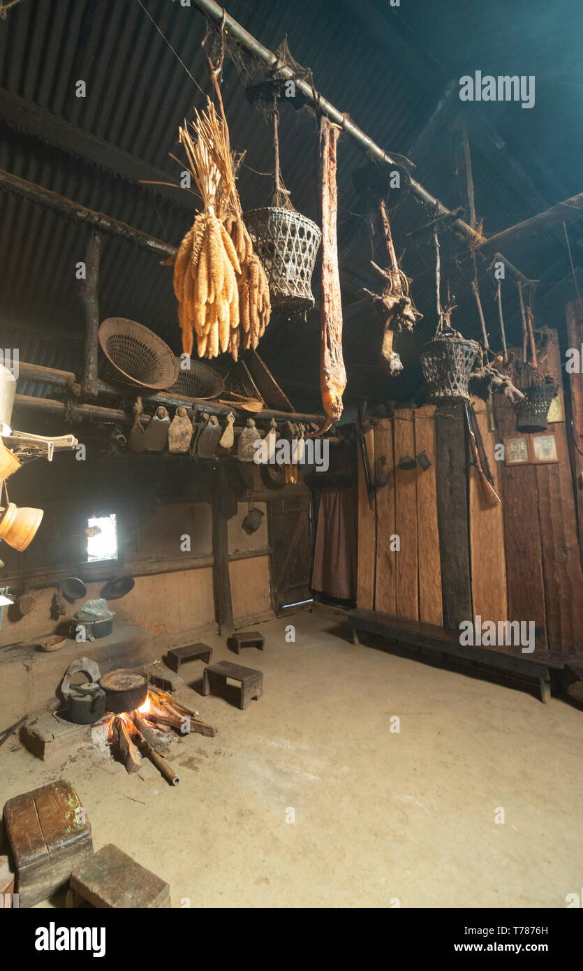 Tribal kitchen hi-res stock photography and images - Alamy