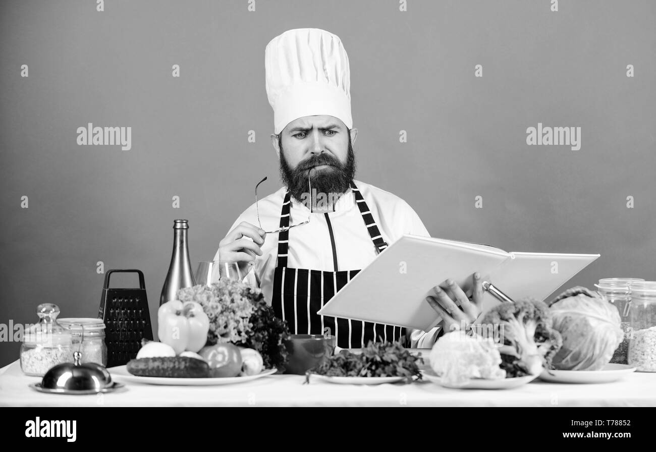 Try to read hi-res stock photography and images - Alamy